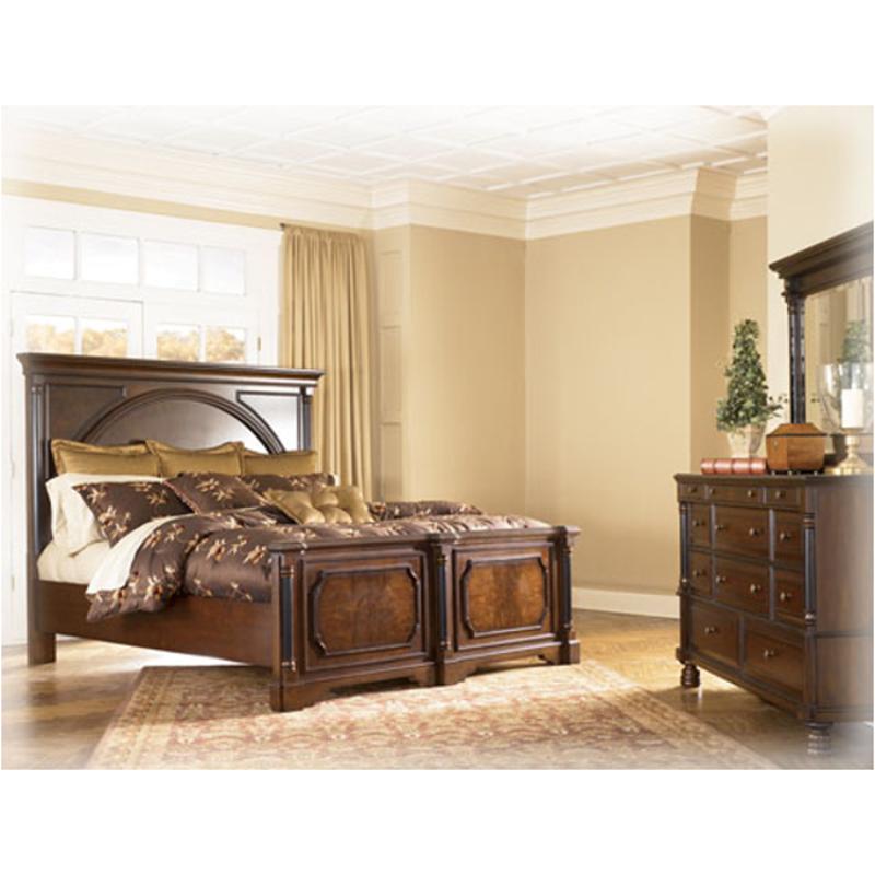 B685-96 Ashley Furniture Fowler Queen Panel Rails