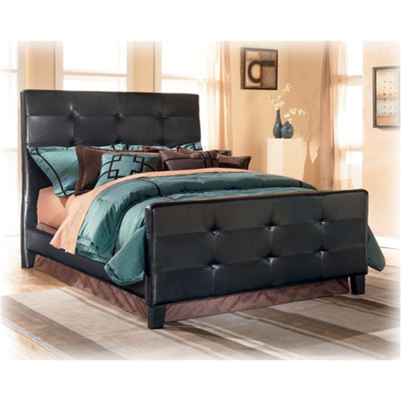 B371-78 Ashley Furniture Carlyle King Upholstered Bed