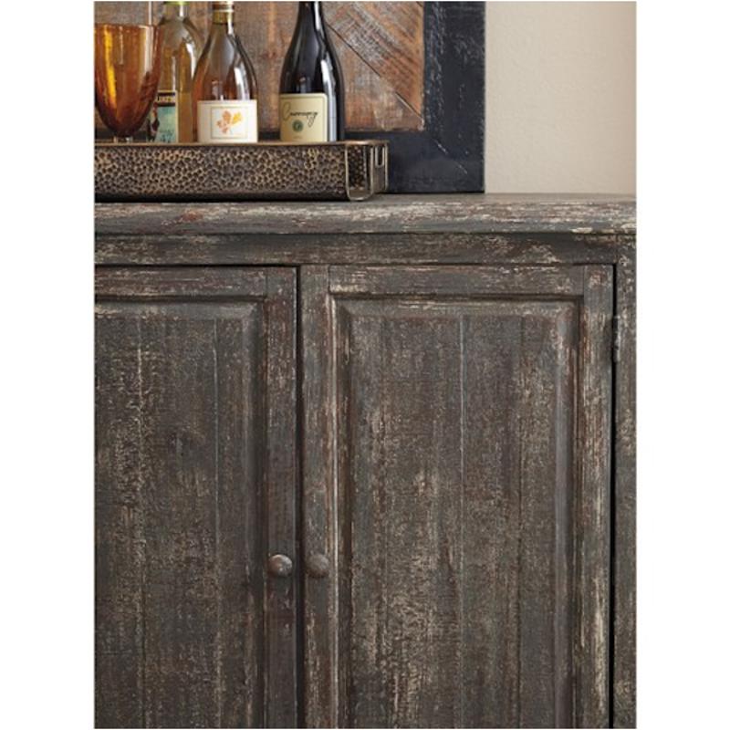 D640-60 Ashley Furniture Clayco Bay Dining Room Furniture Server