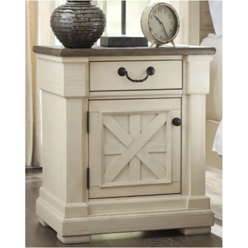Bolanburg nightstand store