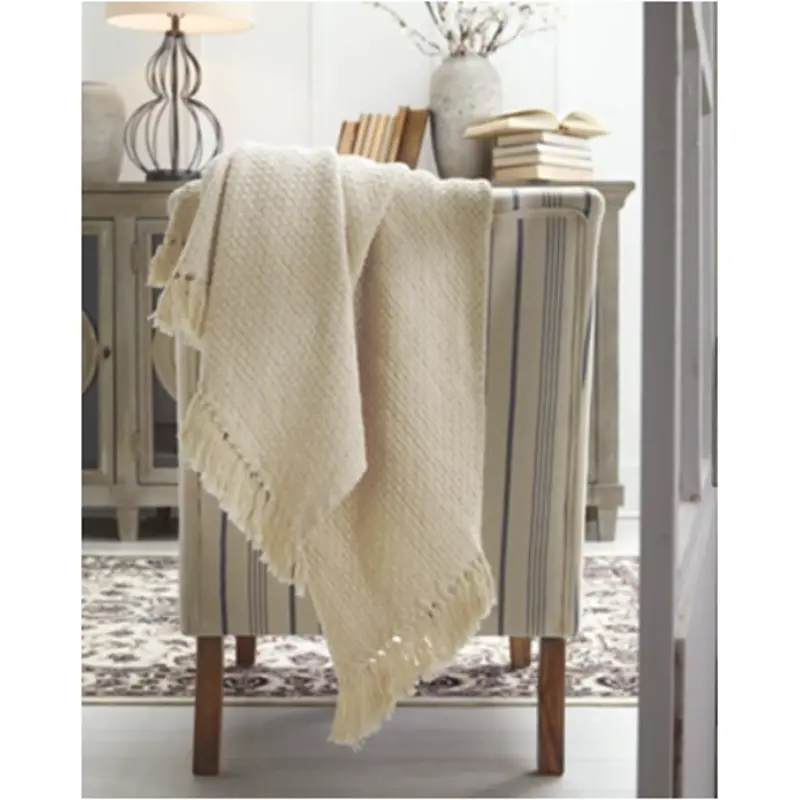 A1000755t Ashley Furniture Bedding Comforter Throw