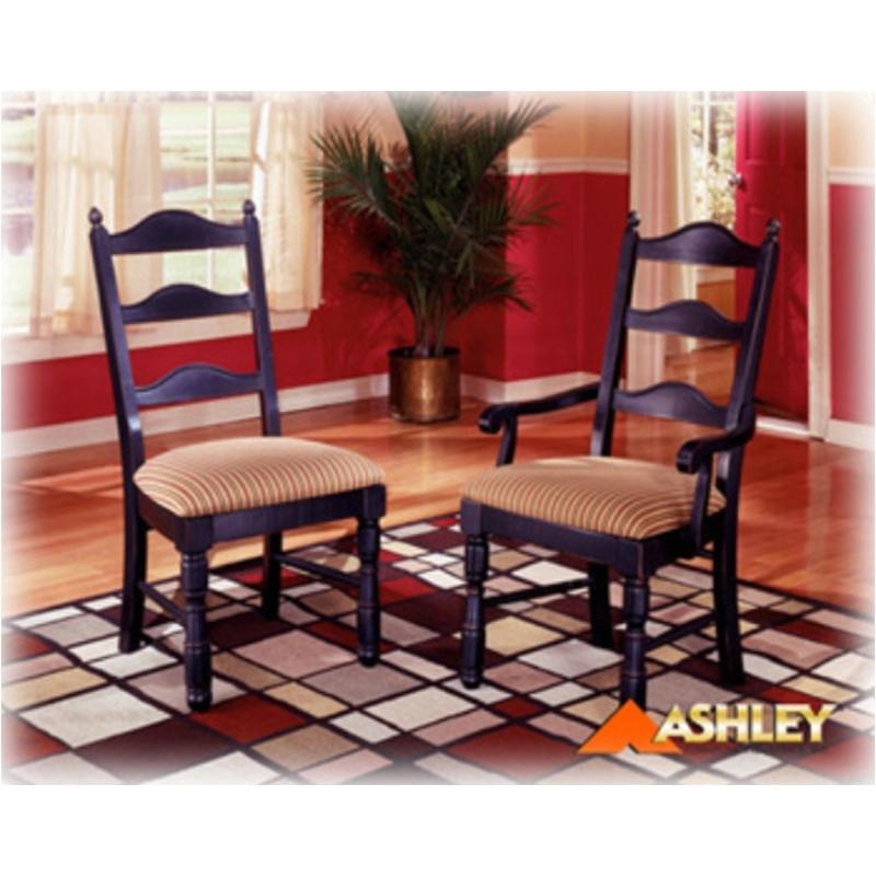 D374-01 Ashley Furniture Wittland Side Chair
